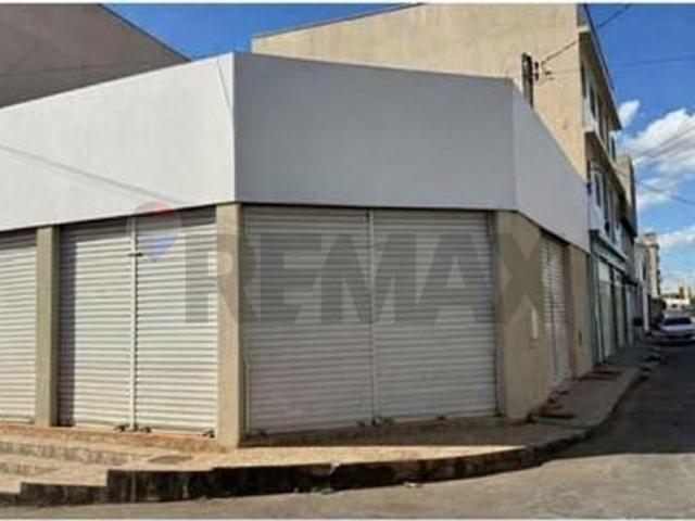 Vendo LOJA PONTO COMERCIAL LOJA SAMAMBAIA NORTE QN 204