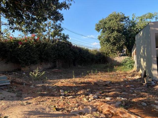 VENDO LOTE EM CONDOMÍNIO FECHADO JÁ FORMADO AC CARRO E PROPOSTA!