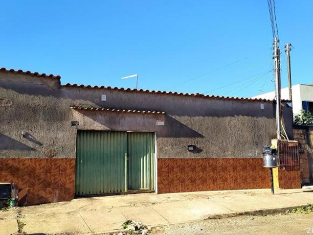 Vendo lote escriturado com 3 casas JN