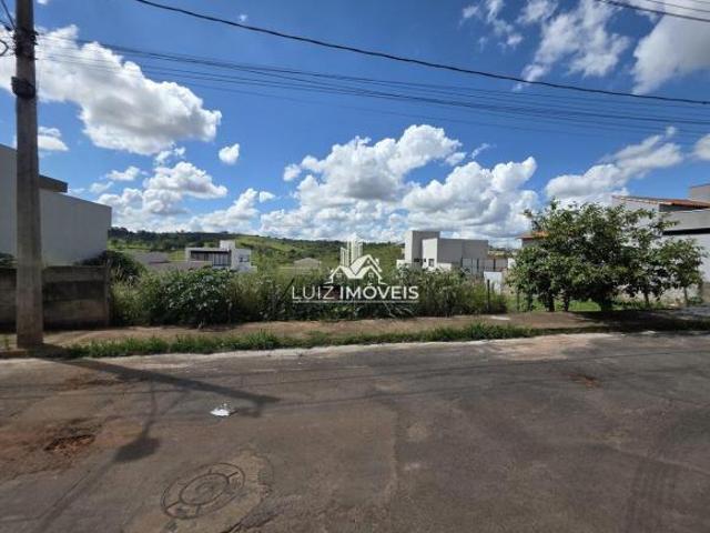Vendo Lote 300m² Bairro Mansões do Lagos São Gotardo MG