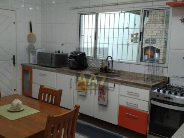 VENDO OSASCO, SOBRADO DECORADO, BAIRRO PRESIDENTE ALTINO, LOCALIZAÇÃO EXCELENTE
