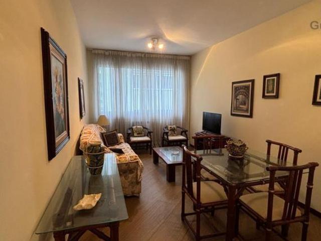 Vendo Ótimo Apartamento 01 Dormitório, Dependência de Serviço Completa, mais 01