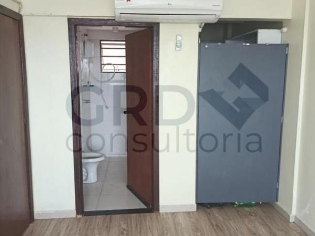 VENDO OU TROCO APARTAMENTO NA RUA 12 V. P POR CASA EM CONDOMÍNIO FECHADO