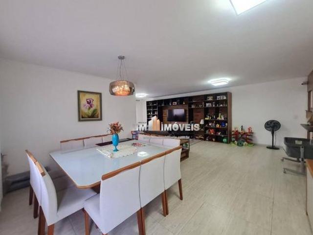 Vendo ou permuto Casa assobradada com 3 suítes, 8 banheiros, 6 vagas Jardim São Judas Tadeu Guar