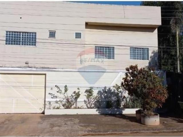 Vendo prédio com 500m² de área construída — Excelente potencial para moradia, comércio e investiment