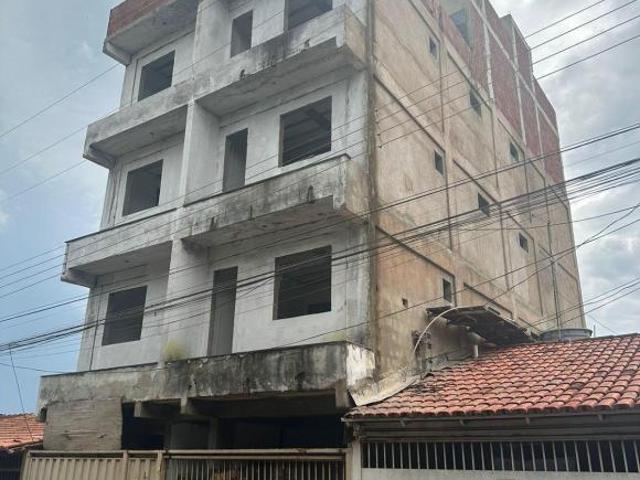 VENDO PRÉDIO EM SAMAMBAIA COM 14 APARTAMENTOS DE 2 QUARTOS! 98150 8787