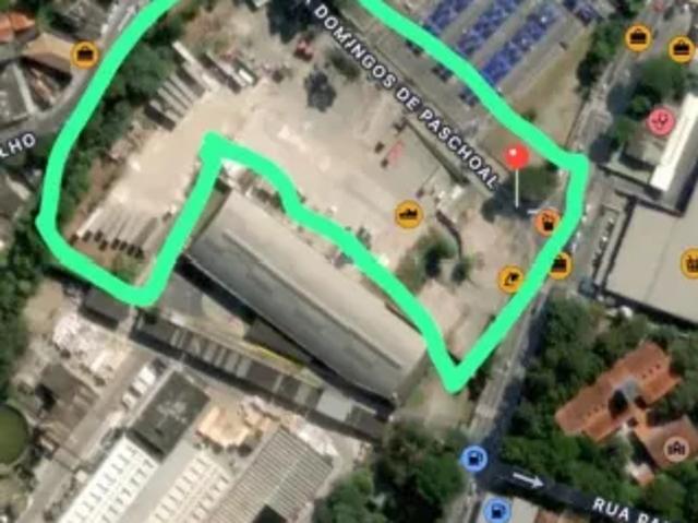 Vendo área comercial perfeitamente localizada e com enorme potencial de investimento!