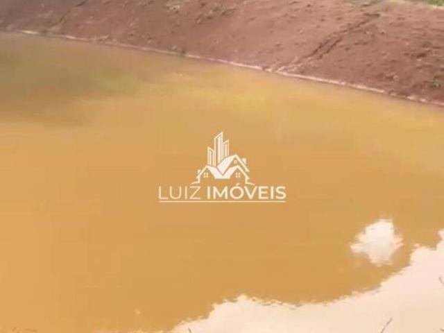 VENDO SÍTIO 2HECTARES 6KM SÃO GOTARDO MG SENTIDO MATUTINA MG