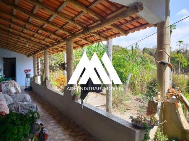 Vendo sítio em Itatiaiuçu de 40.800m² com 02 quartos e lagoa excelente localização