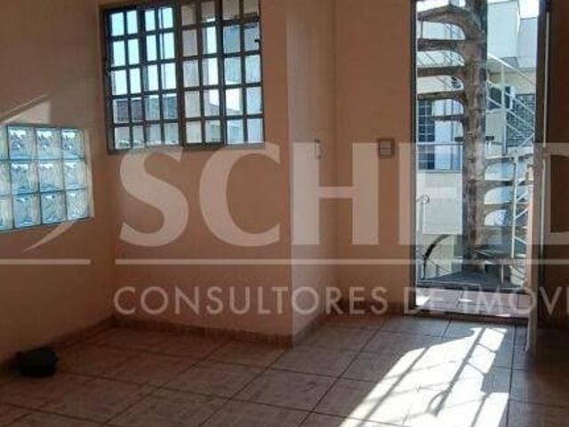 Vendo sobrado na Chácara Santo Antônio, 188m², 3 dorms, 4 vgs, a 500 metros da Av. Santo Amaro 6400