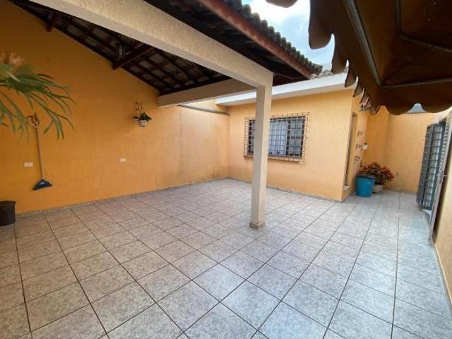 Vendo sobrado no Adalgisa