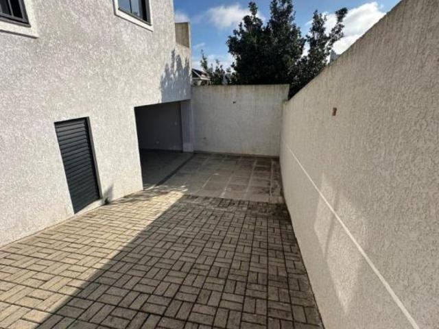 Vendo Sobrado no Capão Raso 3 Quartos com Suíte