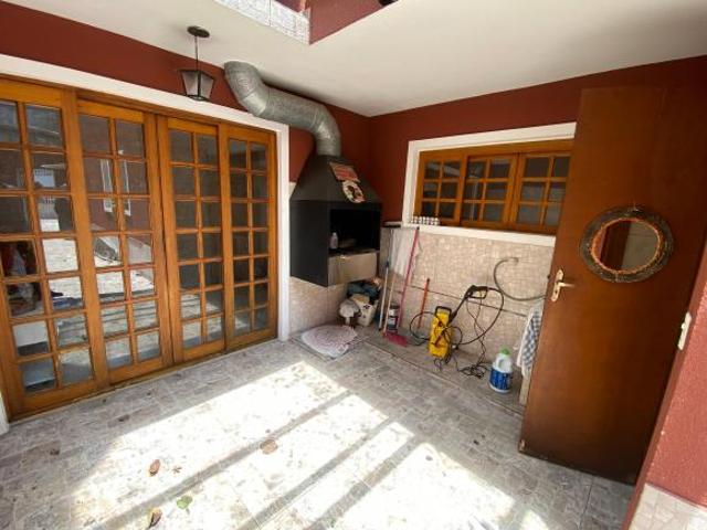Vendo sobrado no Jardim Bonfiglioli! Excelente localização