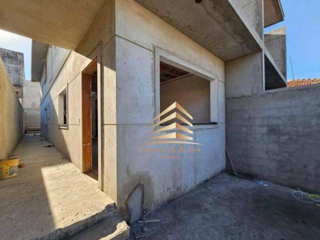 Vendo Sobrado Novo com 3 suítes e 4 vagas no Bom Clima
