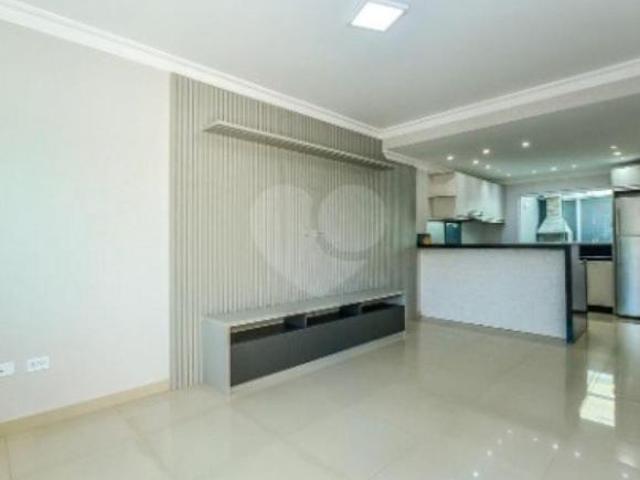 Vendo Sobrado Casa em Uberaba com 150 m2, 3 quartos, 3 banheiros e 2 vagas à venda