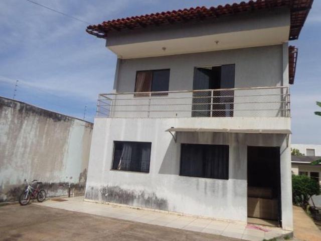 VENDO SOBRADO COM 400M² EM CONDOMÍNIO VALORIZADO DE ARNIQUEIRAS