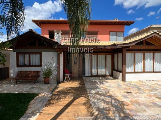 VENDO SOBRADO COM 03 SUÍTES EM CONDOMÍNIO – PIRASSUNUNGA SP
