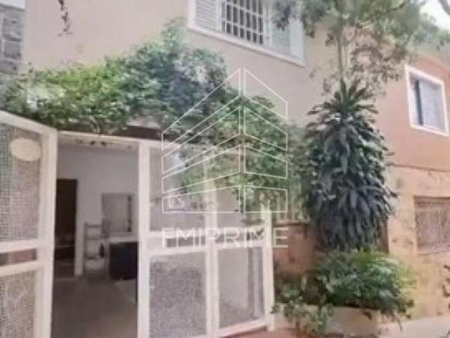 VENDO SOBRADO COM 2 QUARTOS, 2 BANHEIRO E 1 VAGA