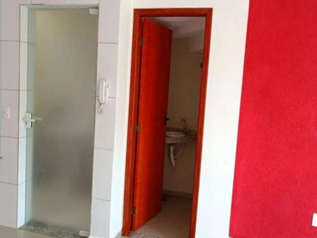 Vendo Sobrado com um Quarto e uma Vaga de Garagem na Vila Matilde SP