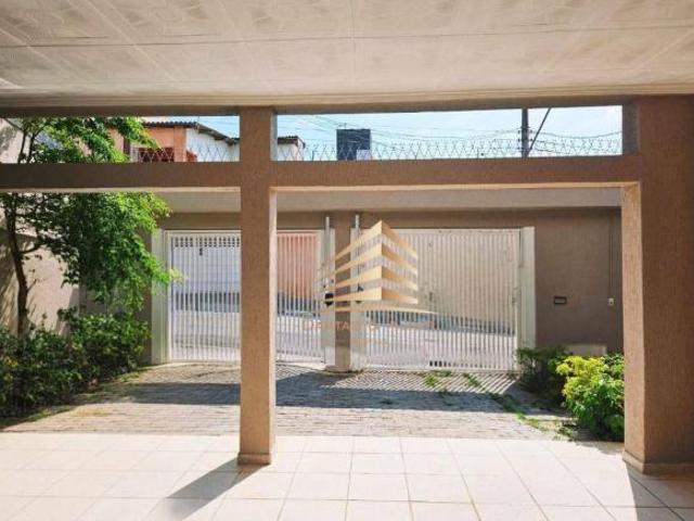 Vendo sobrado com piscina em terreno de 500m² na Vila Galvão