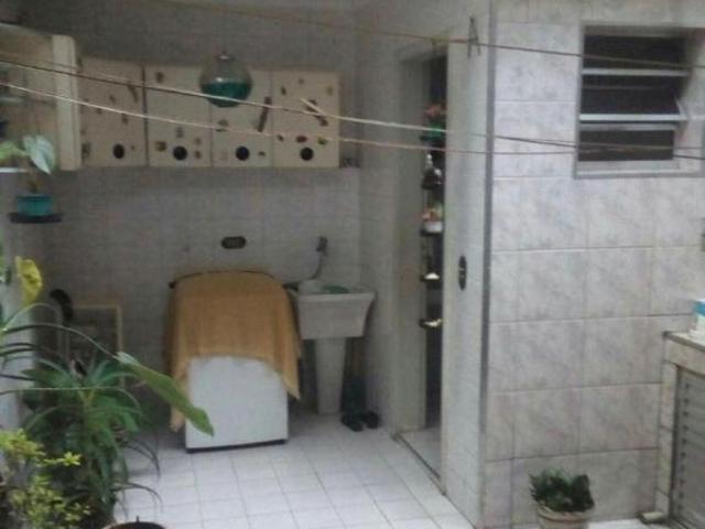 VENDO SOBRADO DOIS DORMITORIOS PROXIMO METRO CAPÃO REDONDO IT0001