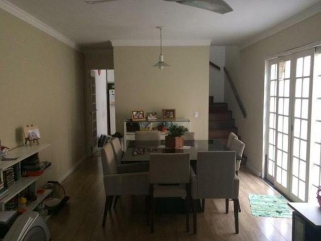 Vendo Sobrado em condomínio, 3 dorms, 1 suite, 2 vagas, churrasqueira, lazer completo FL22