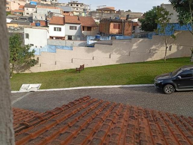 Vendo Sobrado em Condomínio Fechado