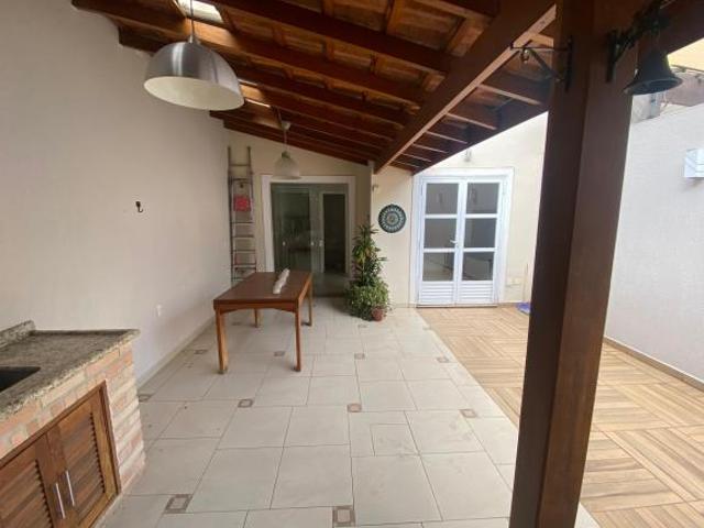 Vendo sobrado em condomínio fechado !Portaria 24 horas