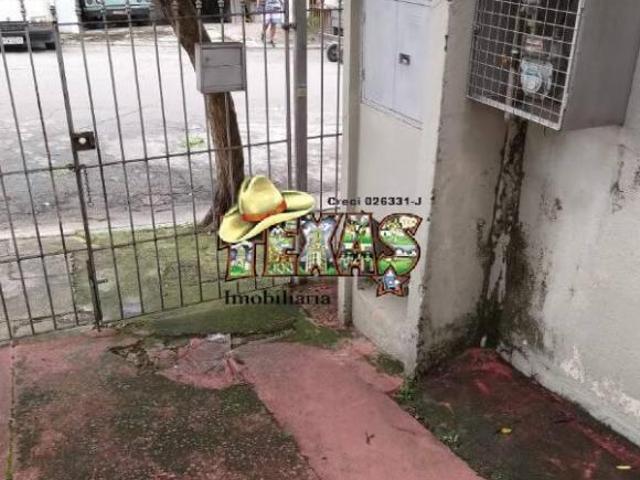 VENDO SOBRADO ITAQUERA PROXIMO METRO ITAQUERA