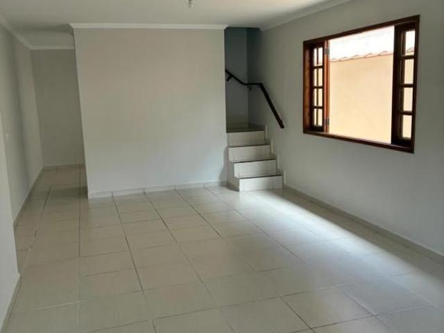 VENDO SOBRADO TRES DORMITORIOS NO MORUMBI SUL VI1043