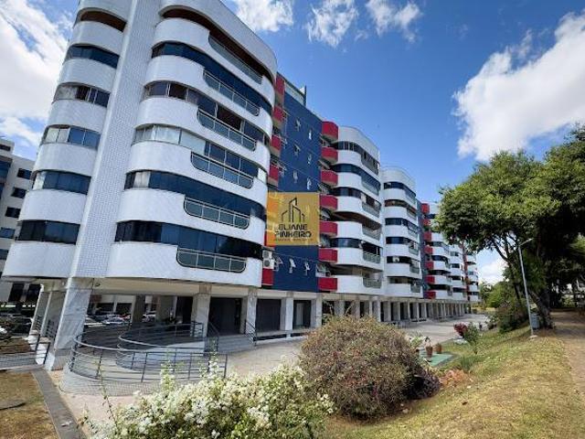 Vendo SQN 215, DESOCUPADO! apt com cobert. Coletiva, andar alto, nascente !