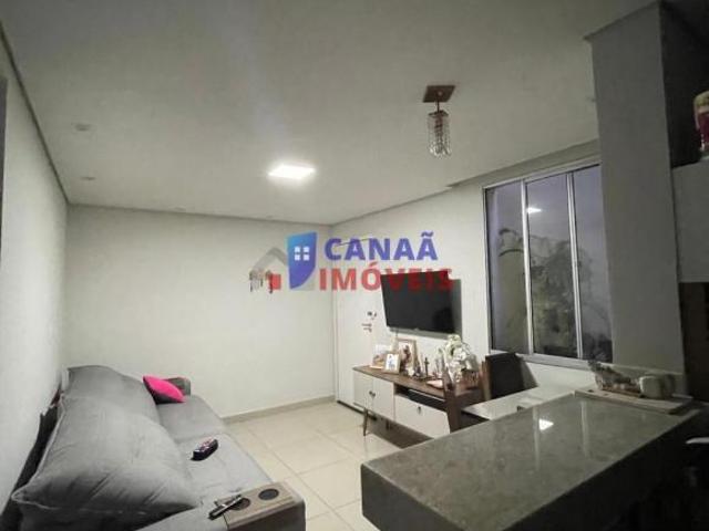 VENDO/TROCO POR CASA Apartamento Térreo 2 quartos parque hungria em frente escola shalon
