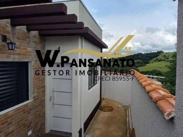 Venha viver com a privacidade que você sempre desejou: linda casa térrea de vila à venda em Extrema/
