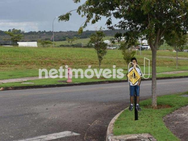 Venha você também morar nesse lindo condominio!