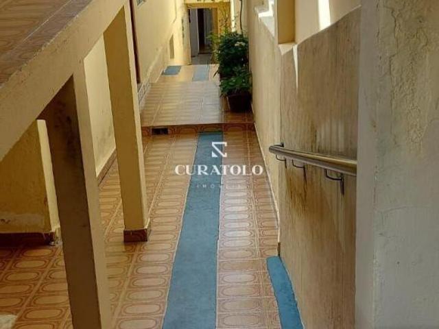 Venha conhecer a casa ideal em São Caetano do Sul, bairro Olímpico: Casa de 4 Quartos e 1 Vaga