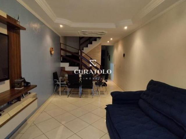 Venha conhecer a casa ideal em Santo André: Lindo sobrado com amplos 136m², 3 quartos e 3 vagas, qui