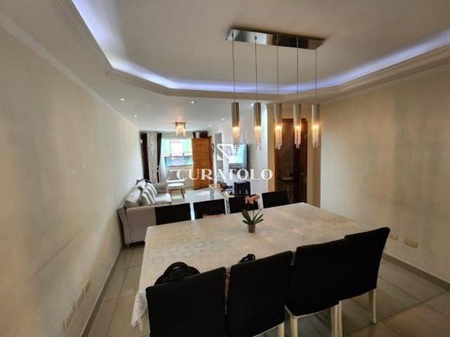 Venha conhecer a casa ideal na Vila Carrão, travessa da famosa Rua Taubaté. Com 3 suítes, 4 Vagas e