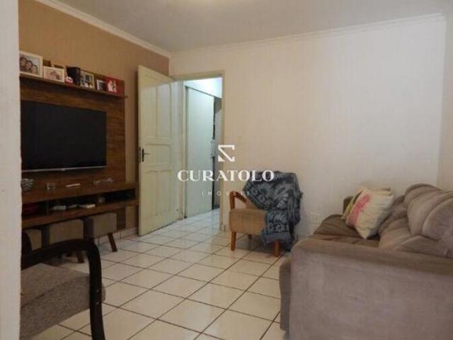 Venha conhecer a casa ideal para viver com conforto a 1,5km da estação Vila Matilde: Casa sobrado co