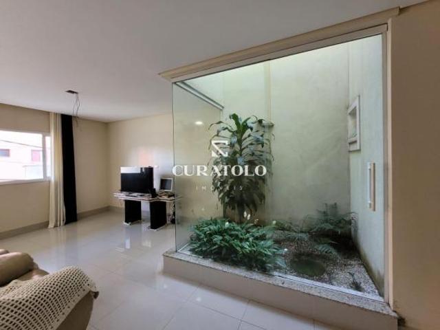 Venha conhecer a casa ideal para viver com conforto no Santa Terezinha, ao lado da Av. Prestes Maia