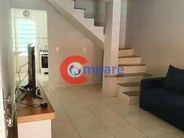 Venha conhecer esse Excepcional Sobrado integrante do Condomínio Residencial Recanto do Sol à venda