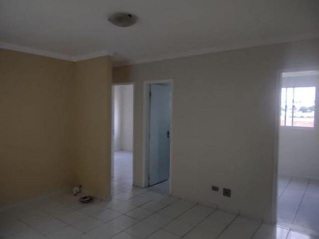 Venha conhecer esse lindo apartamento com 2 quartos no Condomínio Residencial Topázio, em São Bernar