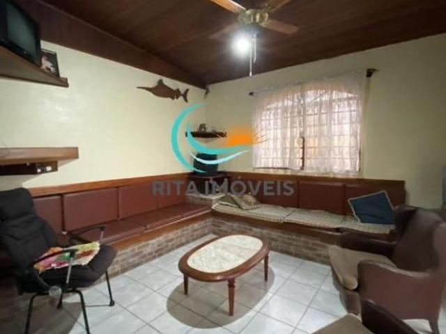 Venha conhecer esta casa, totalmente mobiliada e equipada para garantir o máximo de conforto e prati