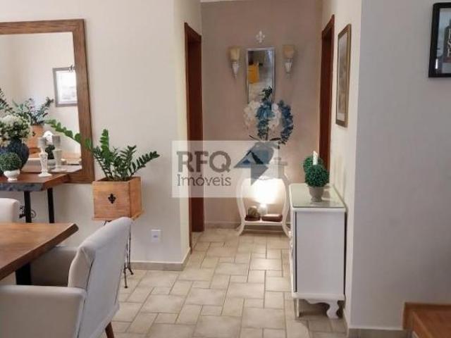 Venha conhecer esta incrível casa em condomínio com 3 suítes completas de armários, todas com terraç
