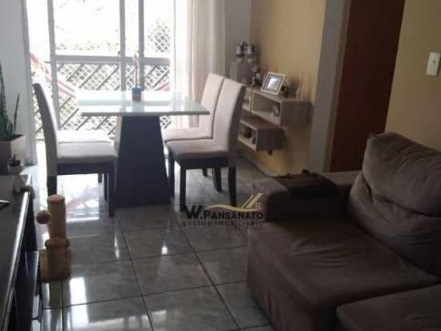 Venha conhecer este aconchegante apartamento com lazer completo no Bom Clima, um dos bairros mais pr