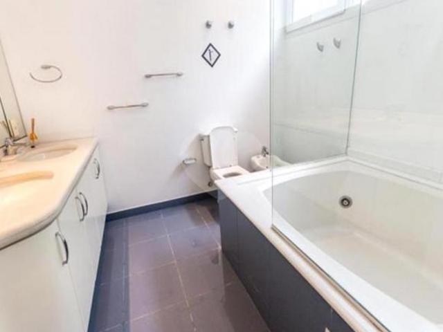 Casa térrea com 6 quartos à venda em Jardim Vitória Régia SP