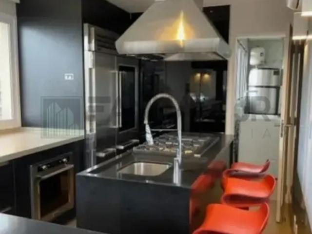 Venha conhecer o verdadeiro sinônimo de luxo no magnífico Duplex 20 do Edifício England, localizado