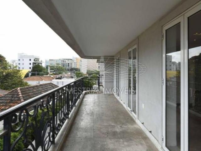 Venha morar em apartamento de alto padrão em local privilegiado!