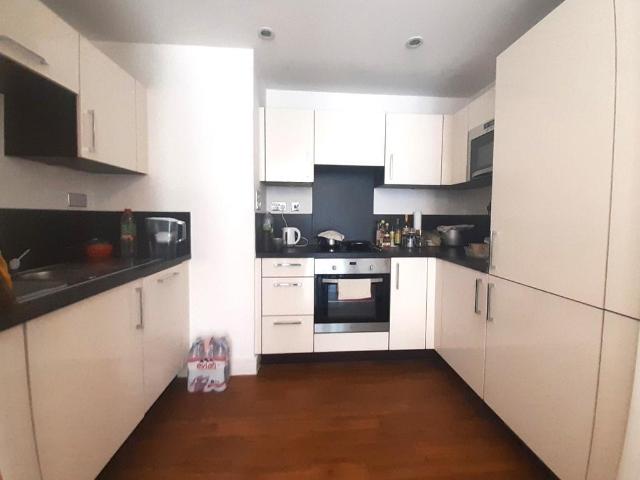 Venice Corte, 2 Elmira Street. 1 bed flat to rent £1,700 pcm £392 pw