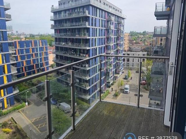 Venice House, Wembley, HA0 2 bed flat to rent £2,200 pcm £508 pw