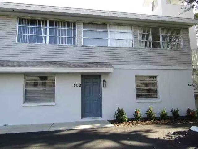 Venice Island Charmer 2 bed 2 bath Annual Rental 304 Parkside.